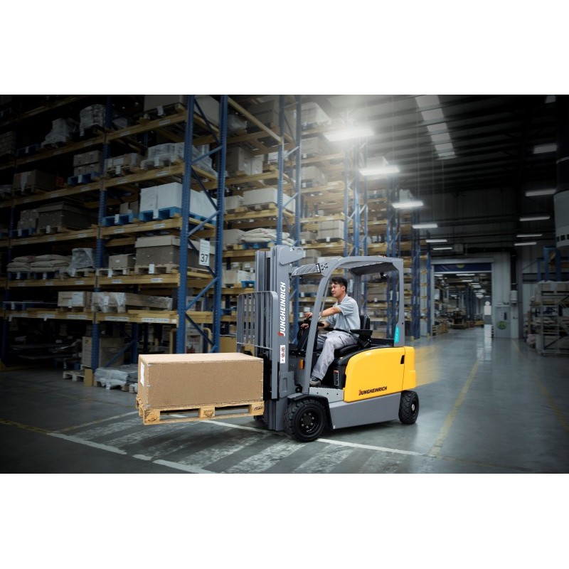 EFG BC 320 - 2 Ton Electric Forklift | Jungheinrich Shop